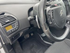 Pelēks Citroen C4 Grand Picasso 2011 Kauņa, ar dzinēja tilpumu 1.60 L un nobraukumu 301 tūkst. km par 2400 €, foto 16 vietnē AUTOMOTO.COM.LV