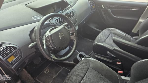 Grey Citroen C4 Grand Picasso 2012 in Vilnius, with an engine capacity of 2.00 L and mileage of 375 thousand km for 3499 €, photo 5 on AUTOMOTO.COM.LV