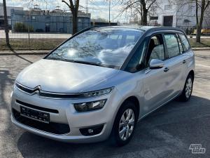 Grey Citroen C4 Grand Picasso 2015 in Marijampole, with an engine capacity of 1.20 L and mileage of 141 thousand km for 5250 €, photo 3 on AUTOMOTO.COM.LV