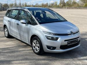 Grey Citroen C4 Grand Picasso 2015 in Marijampole, with an engine capacity of 1.20 L and mileage of 141 thousand km for 5250 €, photo 4 on AUTOMOTO.COM.LV