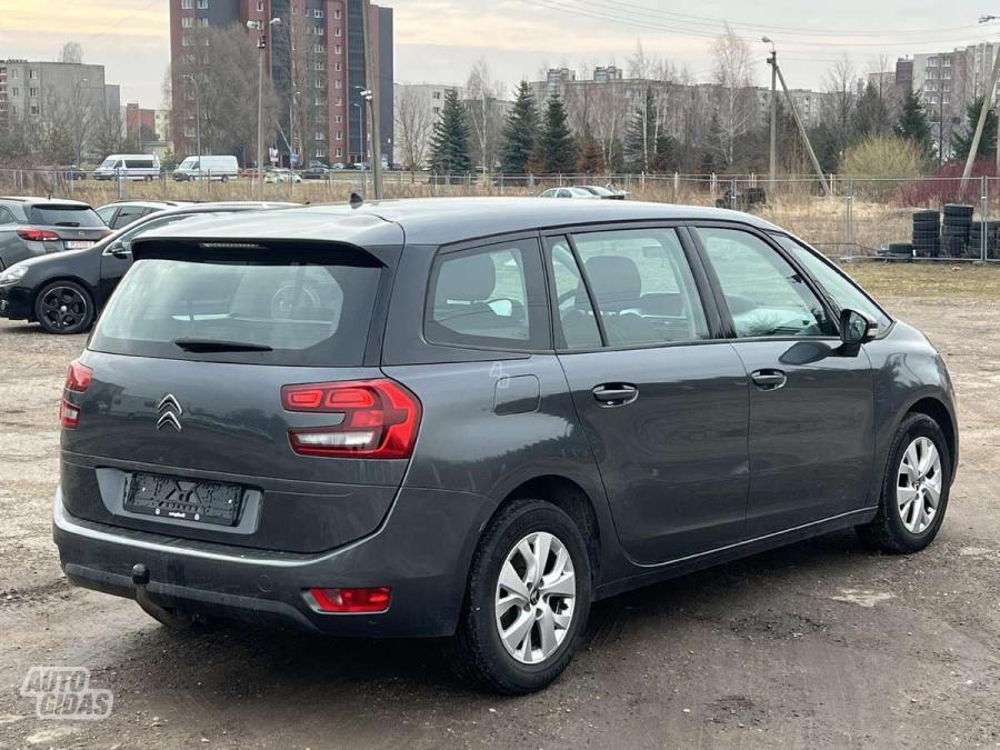 Grey Citroen C4 Grand Picasso 2017 in Kedainiai, with an engine capacity of 1.60 L and mileage of 238 thousand km for 5999 €, photo 5 on AUTOMOTO.COM.LV
