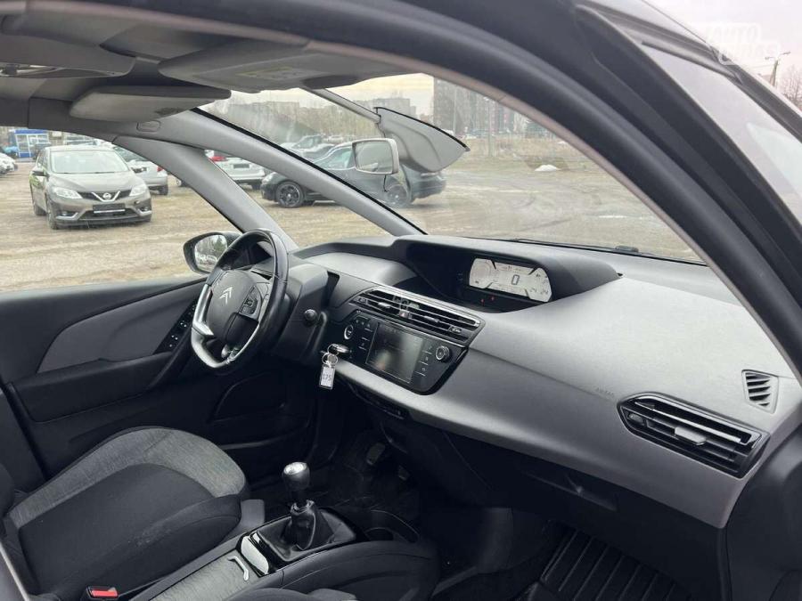 Grey Citroen C4 Grand Picasso 2017 in Kedainiai, with an engine capacity of 1.60 L and mileage of 238 thousand km for 5999 €, photo 14 on AUTOMOTO.COM.LV