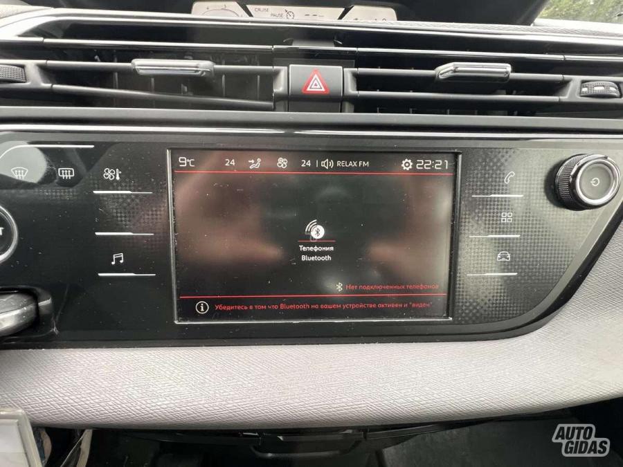 Grey Citroen C4 Grand Picasso 2017 in Kedainiai, with an engine capacity of 1.60 L and mileage of 238 thousand km for 5999 €, photo 28 on AUTOMOTO.COM.LV