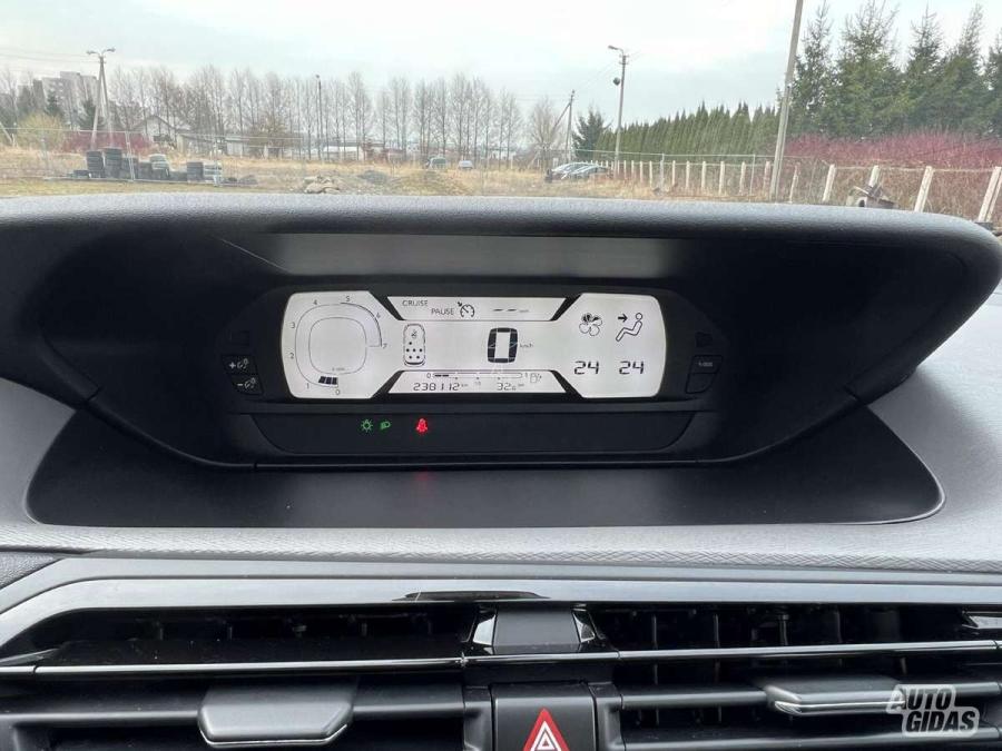 Grey Citroen C4 Grand Picasso 2017 in Kedainiai, with an engine capacity of 1.60 L and mileage of 238 thousand km for 5999 €, photo 31 on AUTOMOTO.COM.LV