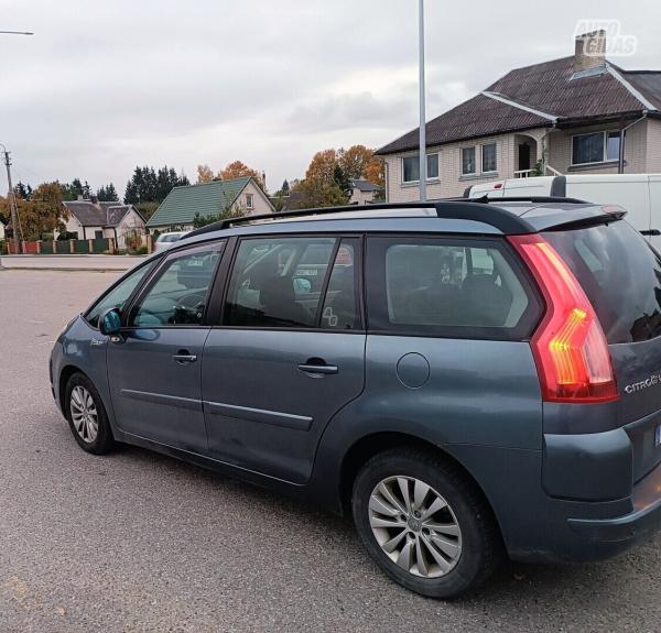 Citroen C4 Grand Picasso 2007 in Raseiniai, with an engine capacity of 1.60 L and mileage of 300 thousand km for 1980 €, photo 1 on AUTOMOTO.COM.LV