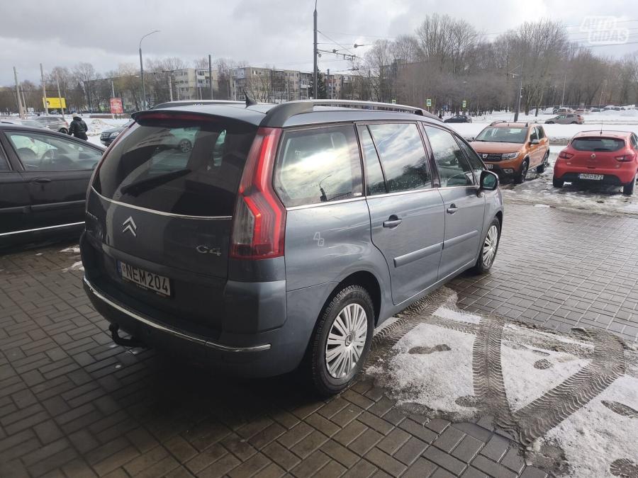 Citroen C4 Grand Picasso 2007 in Kaunas, with an engine capacity of 2.00 L and mileage of 390 thousand km for 1700 €, photo 5 on AUTOMOTO.COM.LV