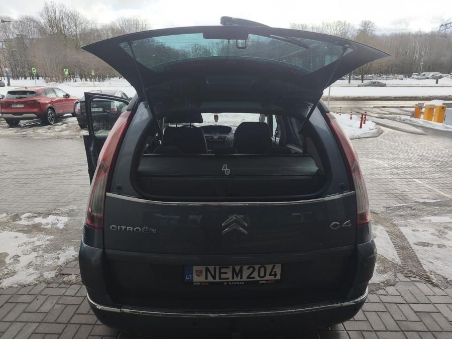 Citroen C4 Grand Picasso 2007 in Kaunas, with an engine capacity of 2.00 L and mileage of 390 thousand km for 1700 €, photo 10 on AUTOMOTO.COM.LV