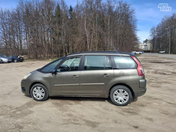 Citroen C4 Grand Picasso 2007 Viļņa, ar dzinēja tilpumu 1.60 L un nobraukumu 380 tūkst. km par 890 €, foto 7 vietnē AUTOMOTO.COM.LV