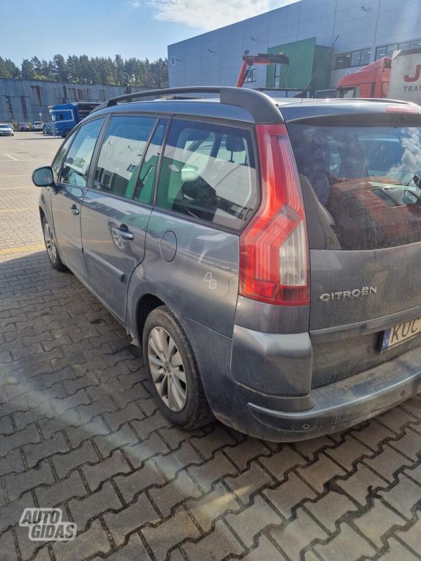 Citroen C4 Grand Picasso 2007 in Vilnius, with an engine capacity of 1.60 L and mileage of 389 thousand km for 1500 €, photo 2 on AUTOMOTO.COM.LV