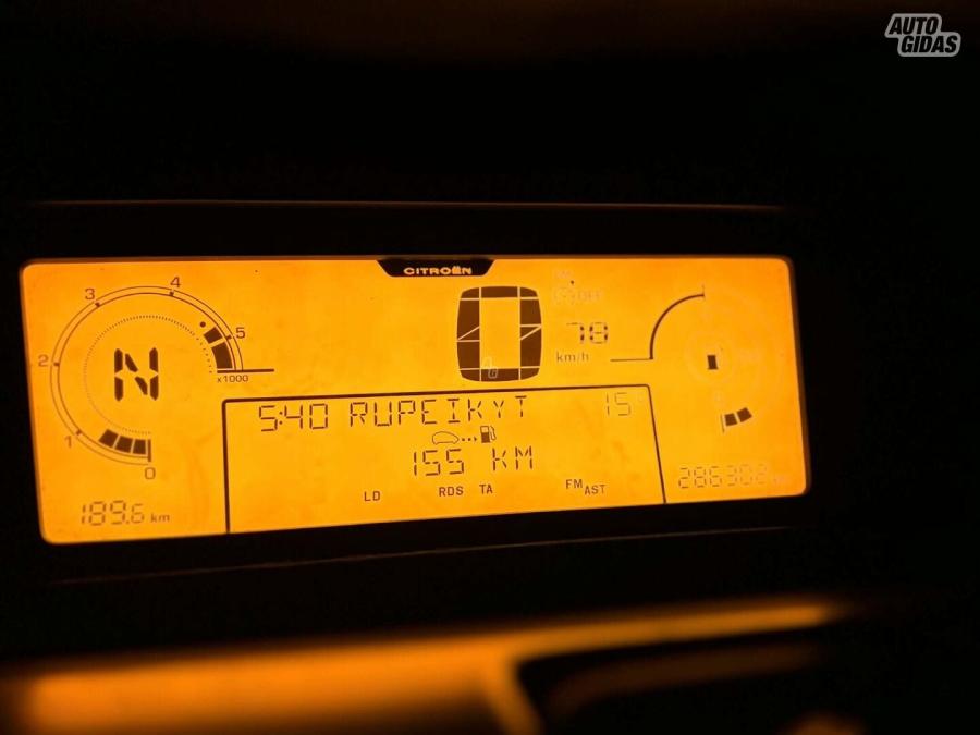 Citroen C4 Grand Picasso 2007 Viļņa, ar dzinēja tilpumu 2.00 L un nobraukumu 286 tūkst. km par 1650 €, foto 16 vietnē AUTOMOTO.COM.LV