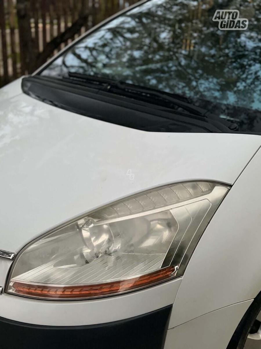 Citroen C4 Grand Picasso 2007 Viļņa, ar dzinēja tilpumu 2.00 L un nobraukumu 286 tūkst. km par 1650 €, foto 21 vietnē AUTOMOTO.COM.LV