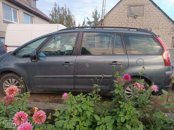 Ситроен C4 Grand Picasso 2007 в Расейняй на AUTOMOTO.COM.LV Ситроен C4 Grand Picasso 2007 в Расейняй, объемом двигателя 1.60 л и пробегом 389 тыс. км за 530 €, фото 4 на AUTOMOTO.COM.LV