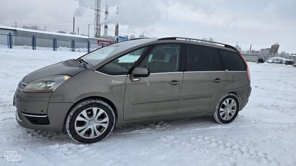 Citroen C4 Grand Picasso 2008 in Panevezys, with an engine capacity of 2.00 L and mileage of 347 thousand km for 1700 €, photo 1 on AUTOMOTO.COM.LV