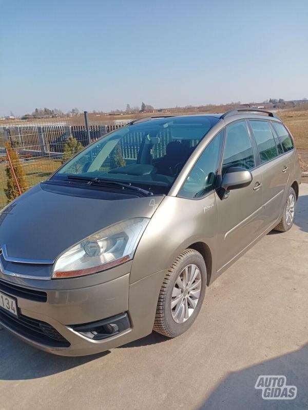 Ситроен C4 Grand Picasso 2008 в Шяуляй, объемом двигателя 1.60 л и пробегом 370 тыс. км за 1150 €, фото 1 на AUTOMOTO.COM.LV