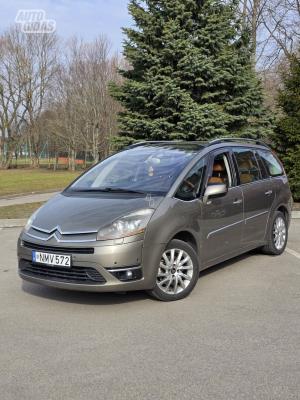 Citroen C4 Grand Picasso 2008 in Klaipeda, with an engine capacity of 2.00 L and mileage of 286 thousand km for 3000 €, photo  on AUTOMOTO.COM.LV