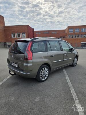 Citroen C4 Grand Picasso 2008 in Klaipeda, with an engine capacity of 2.00 L and mileage of 286 thousand km for 3000 €, photo 6 on AUTOMOTO.COM.LV