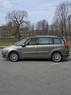 Citroen C4 Grand Picasso 2008 in Klaipeda, with an engine capacity of 2.00 L and mileage of 286 thousand km for 3000 €, photo 8 on AUTOMOTO.COM.LV