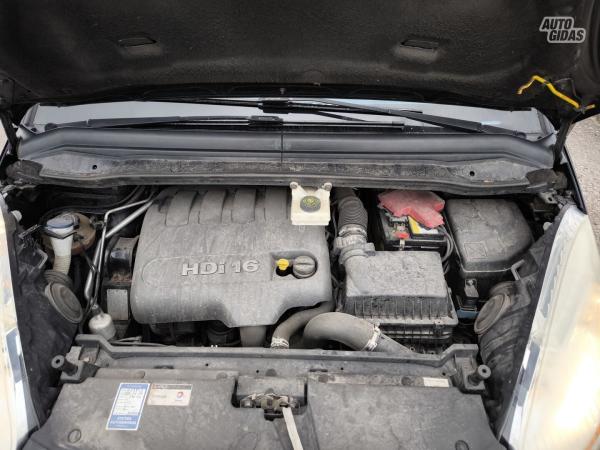 Citroen C4 Grand Picasso 2008 Kauņa, ar dzinēja tilpumu 2.00 L un nobraukumu 295 tūkst. km par 1850 €, foto 4 vietnē AUTOMOTO.COM.LV