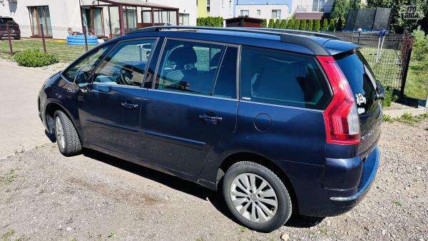 Citroen C4 Grand Picasso 2008 in Kaunas, with an engine capacity of 2.00 L and mileage of 270 thousand km for 1200 €, photo 2 on AUTOMOTO.COM.LV