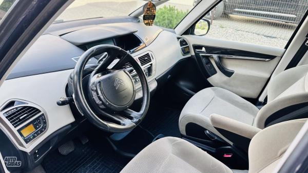 Citroen C4 Grand Picasso 2008 in Kaunas, with an engine capacity of 2.00 L and mileage of 270 thousand km for 1200 €, photo 7 on AUTOMOTO.COM.LV