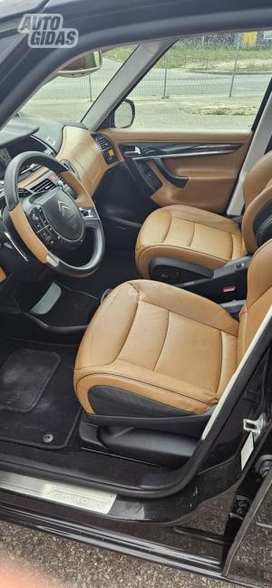 Citroen C4 Grand Picasso 2008 in Kaunas, with an engine capacity of 2.00 L and mileage of 300 thousand km for 2950 €, photo  on AUTOMOTO.COM.LV