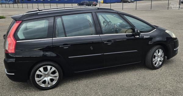 Citroen C4 Grand Picasso 2008 Kauņa, ar dzinēja tilpumu 2.00 L un nobraukumu 300 tūkst. km par 2750 €, foto 3 vietnē AUTOMOTO.COM.LV