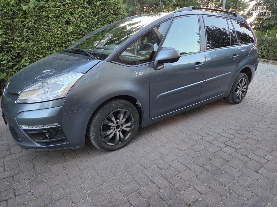 Ситроен C4 Grand Picasso 2010 в Радвилишкис, объемом двигателя 2.00 л и пробегом 230 тыс. км за 1850 €, фото 5 на AUTOMOTO.COM.LV