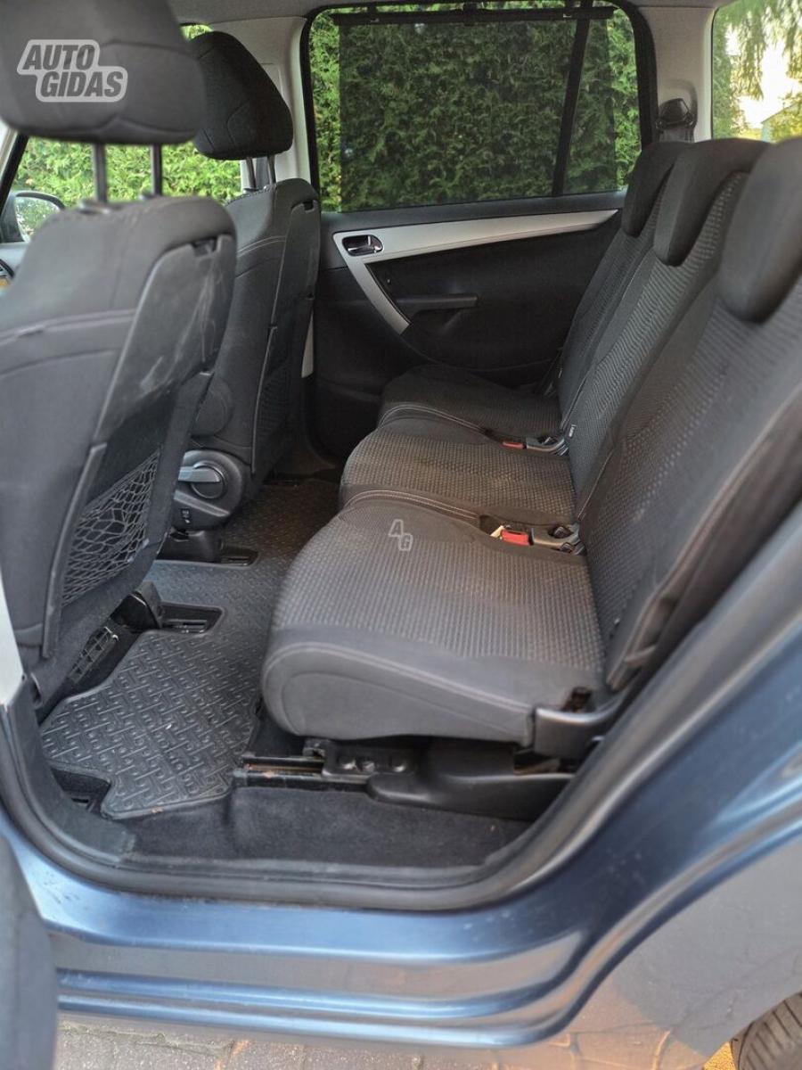 Citroen C4 Grand Picasso 2010 in Radviliskis, with an engine capacity of 2.00 L and mileage of 230 thousand km for 1850 €, photo 13 on AUTOMOTO.COM.LV