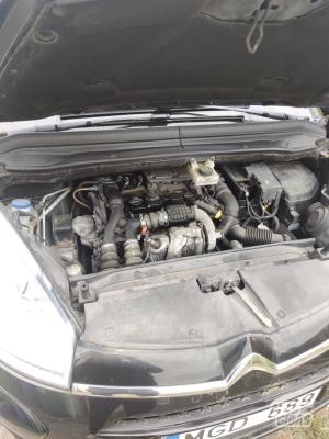 Citroen C4 Grand Picasso 2010 Kauņa, ar dzinēja tilpumu 1.60 L un nobraukumu 255 tūkst. km par 700 €, foto 7 vietnē AUTOMOTO.COM.LV