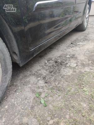 Citroen C4 Grand Picasso 2010 Kauņa, ar dzinēja tilpumu 1.60 L un nobraukumu 255 tūkst. km par 700 €, foto 9 vietnē AUTOMOTO.COM.LV