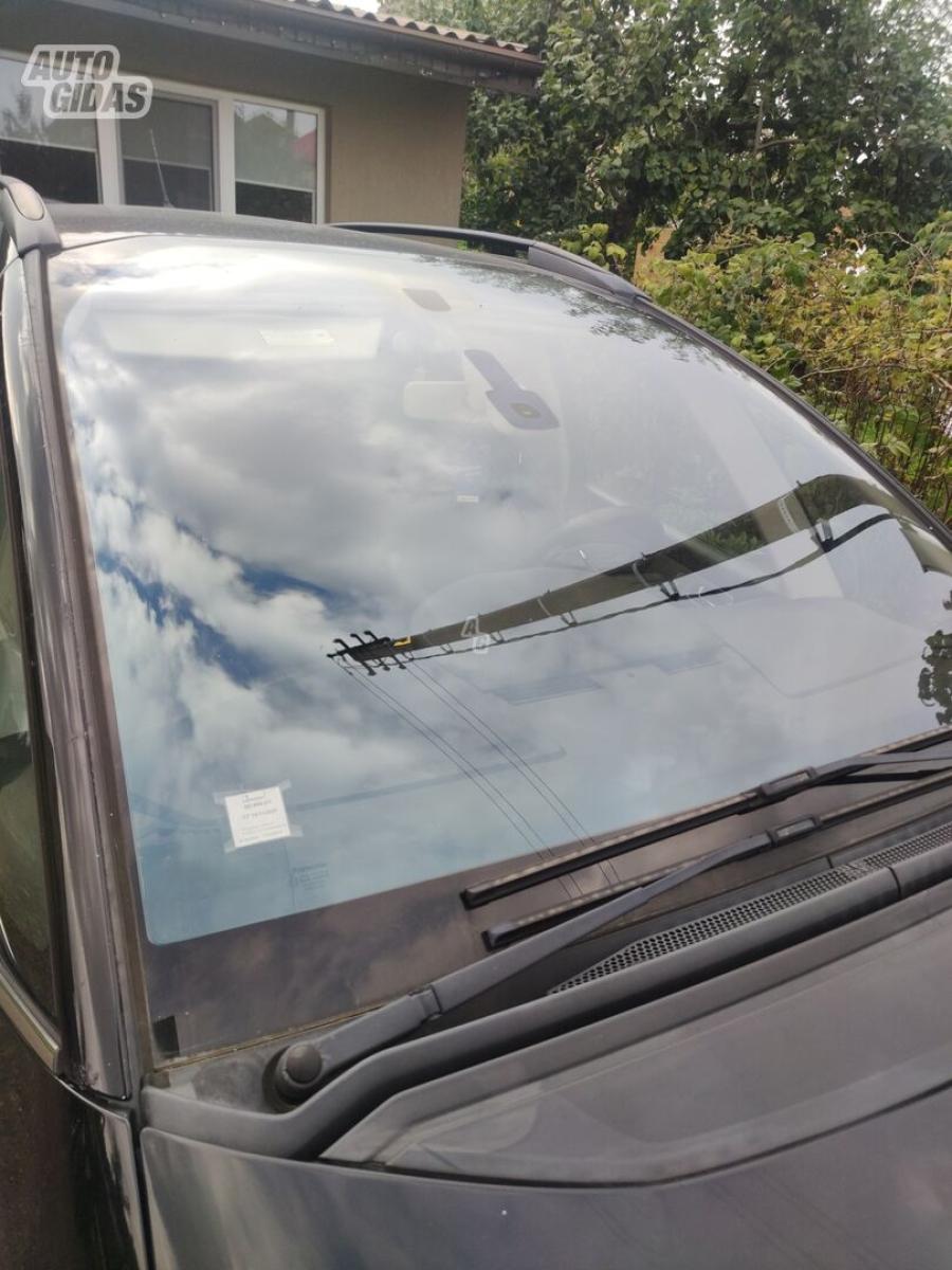 Citroen C4 Grand Picasso 2010 Kauņa, ar dzinēja tilpumu 1.60 L un nobraukumu 255 tūkst. km par 700 €, foto 13 vietnē AUTOMOTO.COM.LV