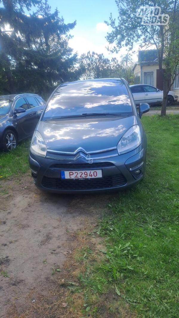 Citroen C4 Grand Picasso 2011 in Vilnius, with an engine capacity of 1.60 L and mileage of 253 thousand km for 2750 €, photo 3 on AUTOMOTO.COM.LV