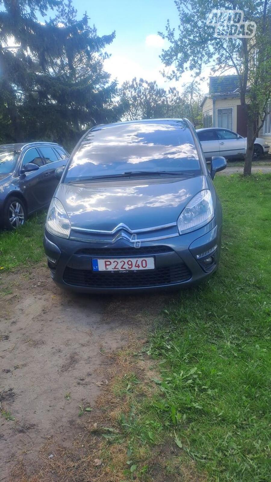 Citroen C4 Grand Picasso 2011 in Vilnius, with an engine capacity of 1.60 L and mileage of 253 thousand km for 2750 €, photo 4 on AUTOMOTO.COM.LV