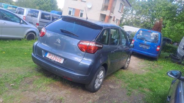 Citroen C4 Grand Picasso 2011 in Vilnius, with an engine capacity of 1.60 L and mileage of 253 thousand km for 2750 €, photo 6 on AUTOMOTO.COM.LV
