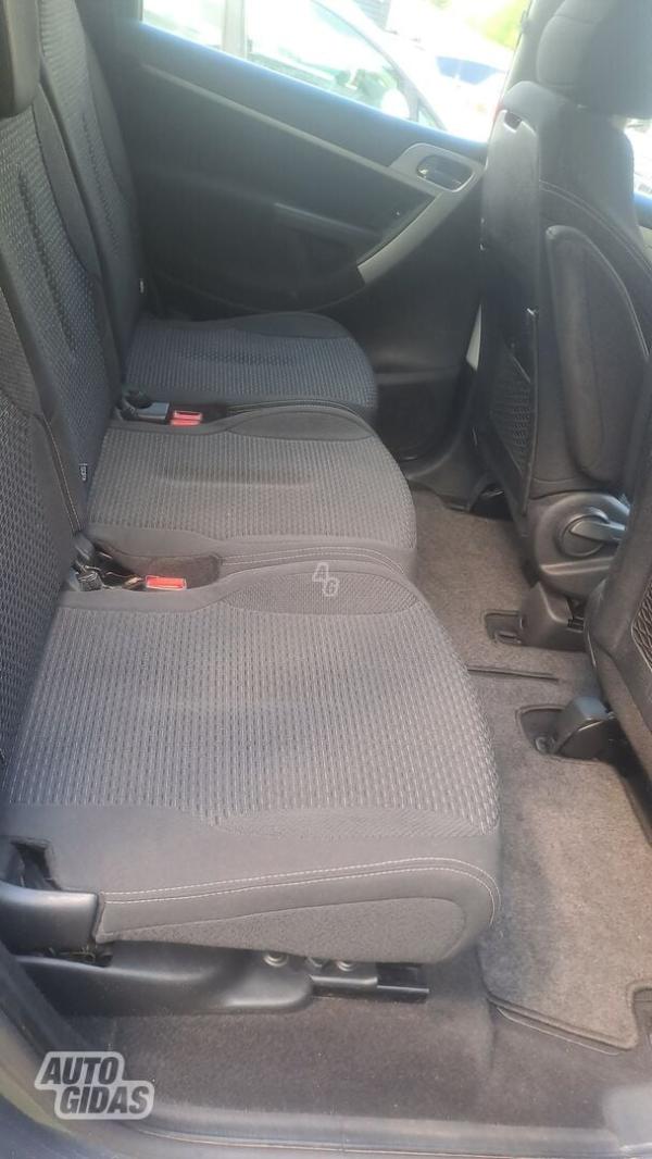 Citroen C4 Grand Picasso 2011 in Vilnius, with an engine capacity of 1.60 L and mileage of 253 thousand km for 2750 €, photo 7 on AUTOMOTO.COM.LV