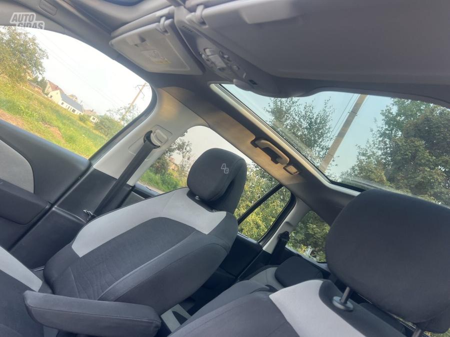 Citroen C4 Grand Picasso 2013 Tauragė, ar dzinēja tilpumu 1.60 L un nobraukumu 249 tūkst. km par 6299 €, foto 18 vietnē AUTOMOTO.COM.LV