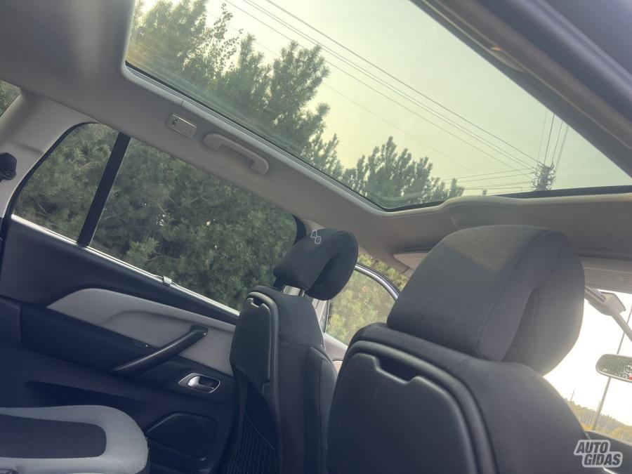 Citroen C4 Grand Picasso 2013 Tauragė, ar dzinēja tilpumu 1.60 L un nobraukumu 249 tūkst. km par 6299 €, foto 23 vietnē AUTOMOTO.COM.LV