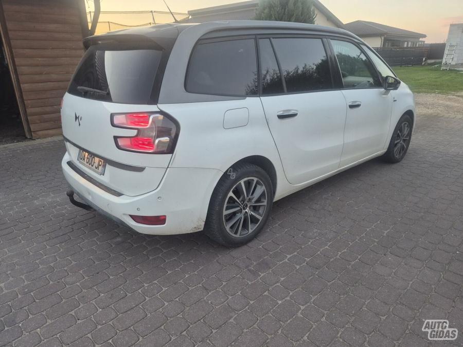 Citroen C4 Grand Picasso 2013 Viļņa, ar dzinēja tilpumu 1.60 L un nobraukumu 277 tūkst. km par 3950 €, foto 6 vietnē AUTOMOTO.COM.LV