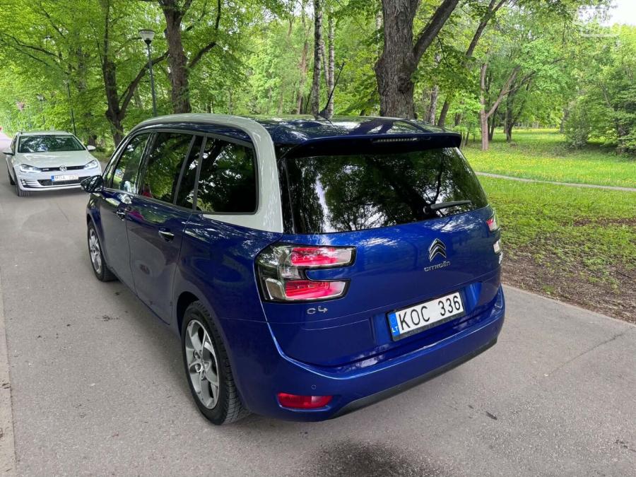 Citroen C4 Grand Picasso 2016 Panevēža, ar dzinēja tilpumu 1.20 L un nobraukumu 255 tūkst. km par 7000 €, foto 6 vietnē AUTOMOTO.COM.LV