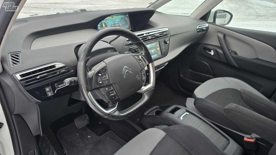 Белый Ситроен C4 Grand Picasso 2015 в Каунас, объемом двигателя 1.60 л и пробегом 382 тыс. км за 4200 €, фото 15 на AUTOMOTO.COM.LV