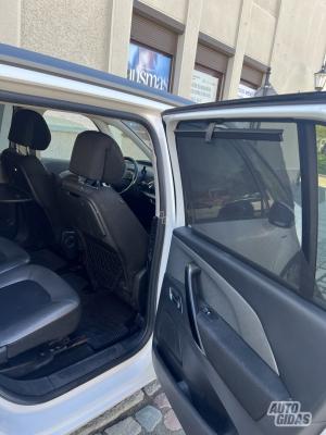 White Citroen C4 Grand Picasso 2015 in Klaipeda, with an engine capacity of 1.60 L and mileage of 325 thousand km for 4900 €, photo 16 on AUTOMOTO.COM.LV