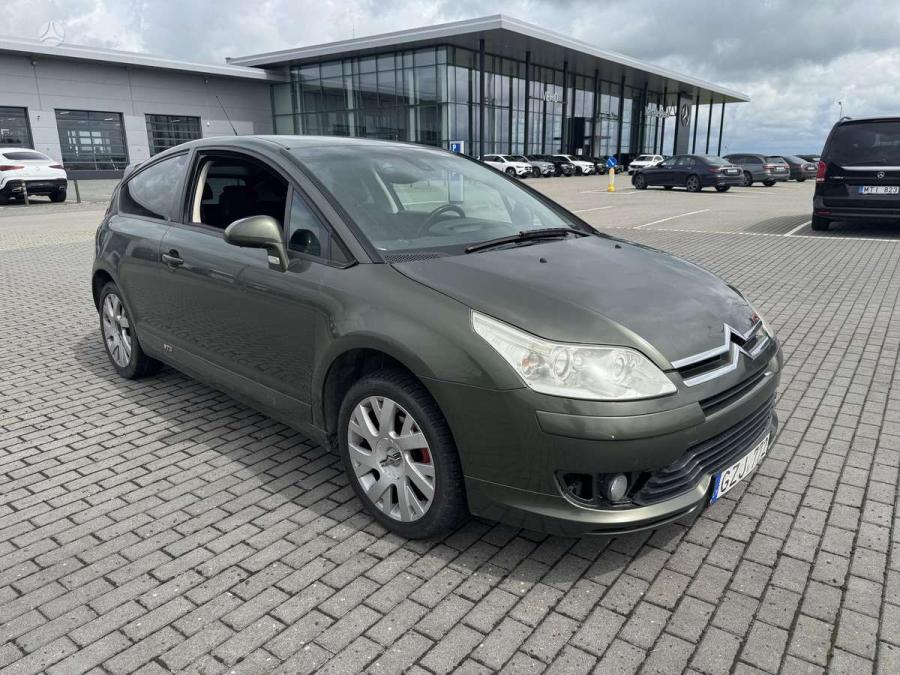 Green Citroen C4 2005 in Klaipeda, with an engine capacity of 1.56 L and mileage of 268 thousand km for 1550 €, photo 4 on AUTOMOTO.COM.LV