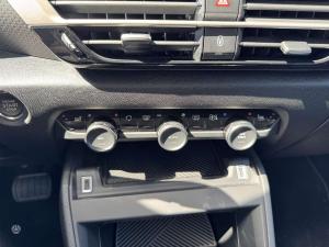 Zaļš Citroen C4 2025 Klaipėda, ar dzinēja tilpumu 1.20 L un nobraukumu 4 tūkst. km par 24500 €, foto 14 vietnē AUTOMOTO.COM.LV