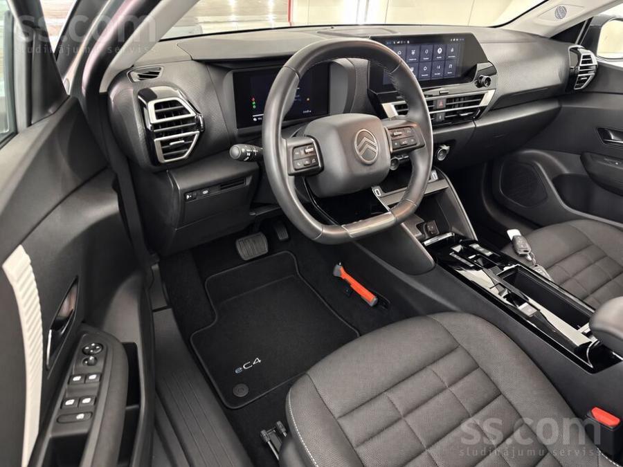 Zaļš Citroen C4 2025 Rīga, ar dzinēja tilpumu 1.40 L un nobraukumu 23 tūkst. km par 26990 €, foto 4 vietnē AUTOMOTO.COM.LV