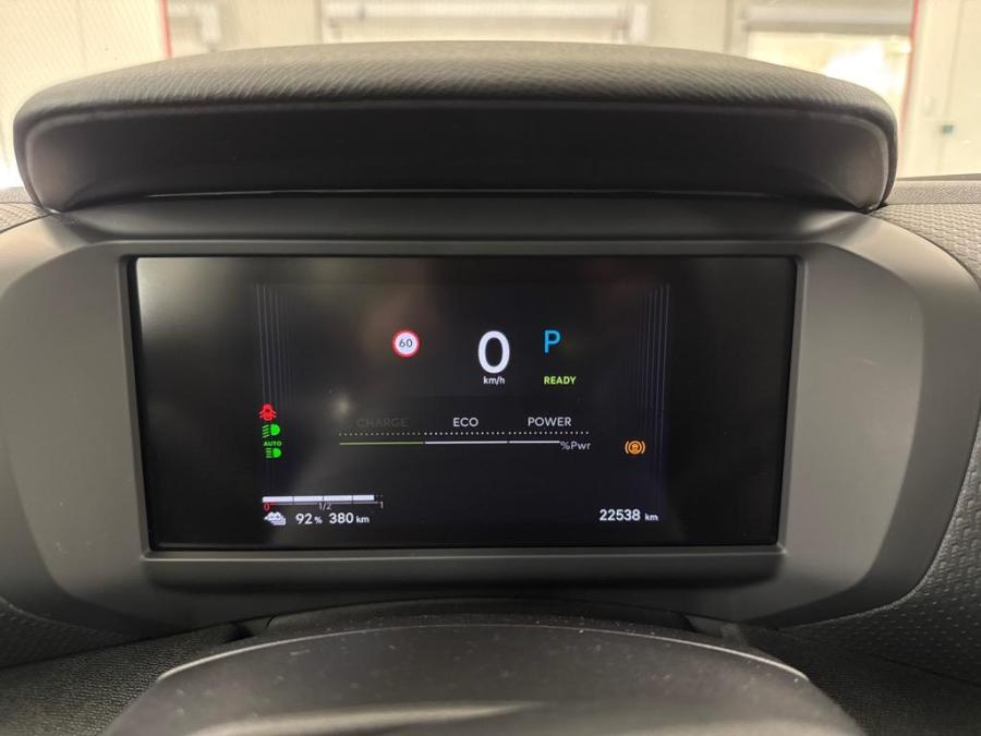 Zaļš Citroen C4 2025 Rīga, ar dzinēja tilpumu 0.00 L un nobraukumu 23 tūkst. km par 26990 €, foto 5 vietnē AUTOMOTO.COM.LV