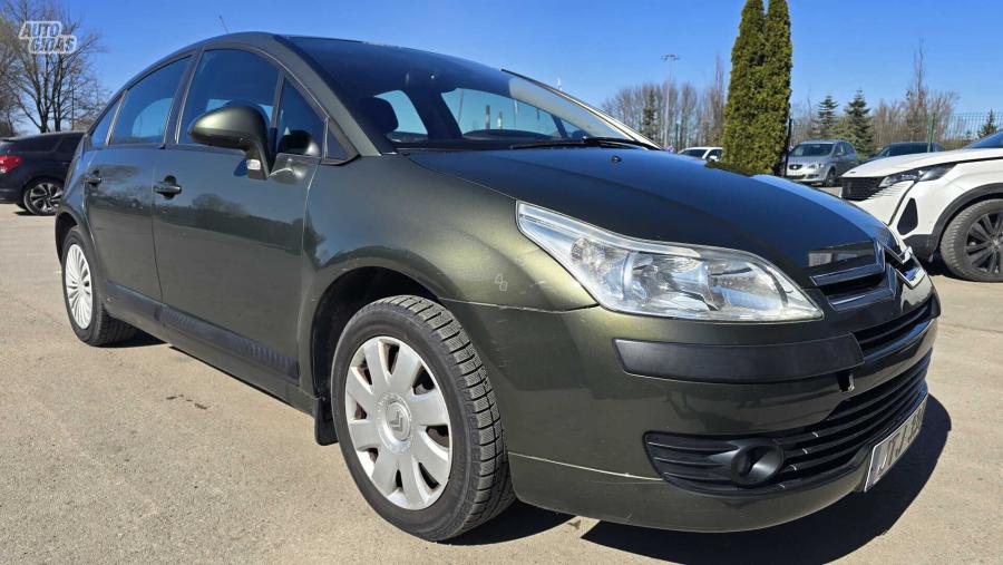 Zaļš Citroen C4 2005 Kauņa, ar dzinēja tilpumu 2.00 L un nobraukumu 242 tūkst. km par 1200 €, foto 3 vietnē AUTOMOTO.COM.LV