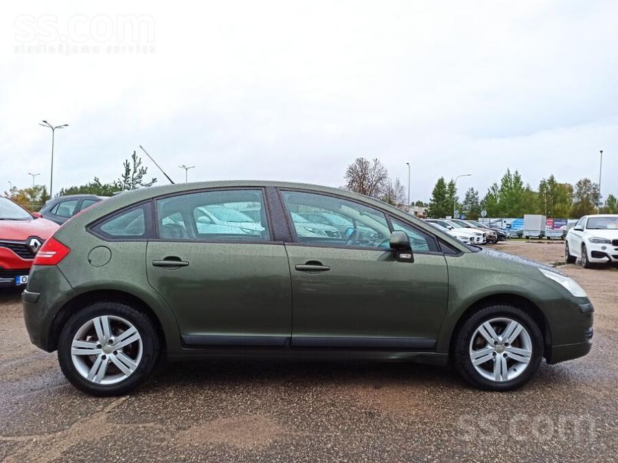 Zaļš Citroen C4 2006 Daugavpils, ar dzinēja tilpumu 1.60 L un nobraukumu 0 tūkst. km par 2100 €, foto 9 vietnē AUTOMOTO.COM.LV