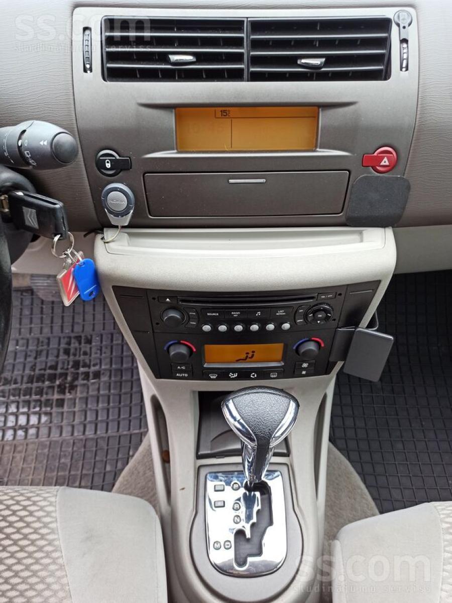 Zaļš Citroen C4 2006 Daugavpils, ar dzinēja tilpumu 1.60 L un nobraukumu 0 tūkst. km par 2100 €, foto 23 vietnē AUTOMOTO.COM.LV