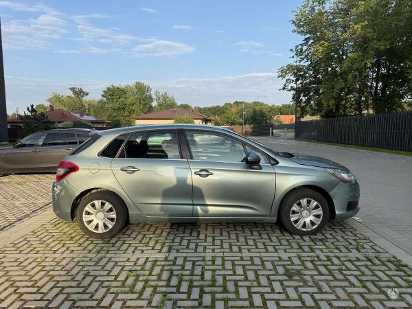 Green Citroen C4 2010 in Kaunas, with an engine capacity of 1.56 L and mileage of 185 thousand km for 1999 €, photo 5 on AUTOMOTO.COM.LV