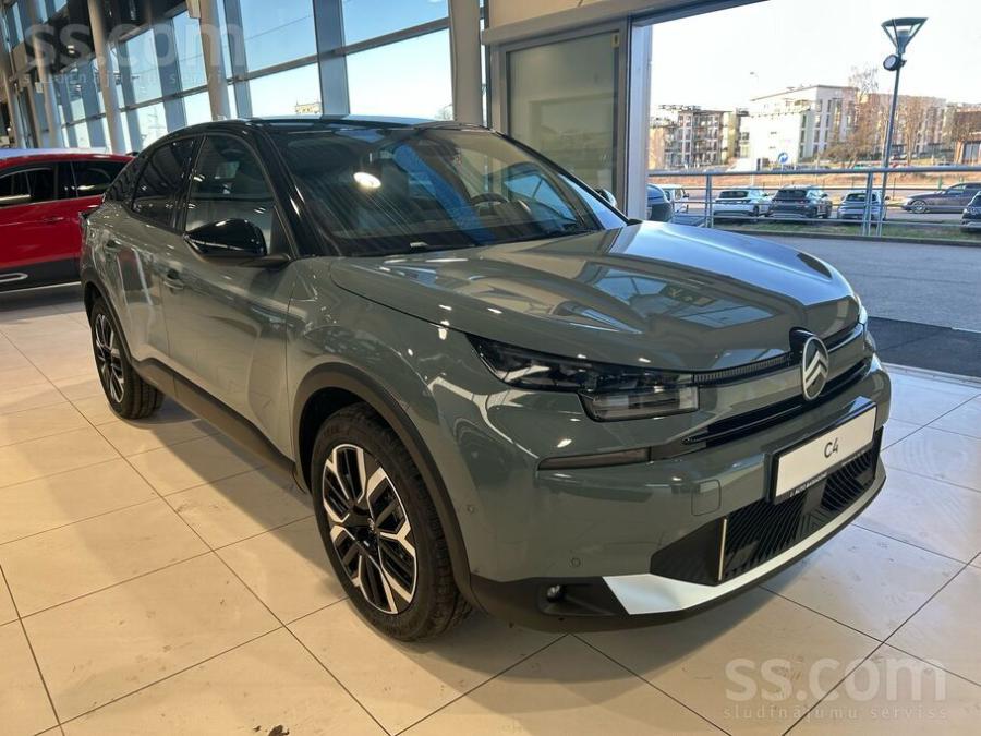 Zaļš Citroen C4 2026 Rīga, ar dzinēja tilpumu 1.20 L un nobraukumu 10 tūkst. km par 25400 €, foto 4 vietnē AUTOMOTO.COM.LV